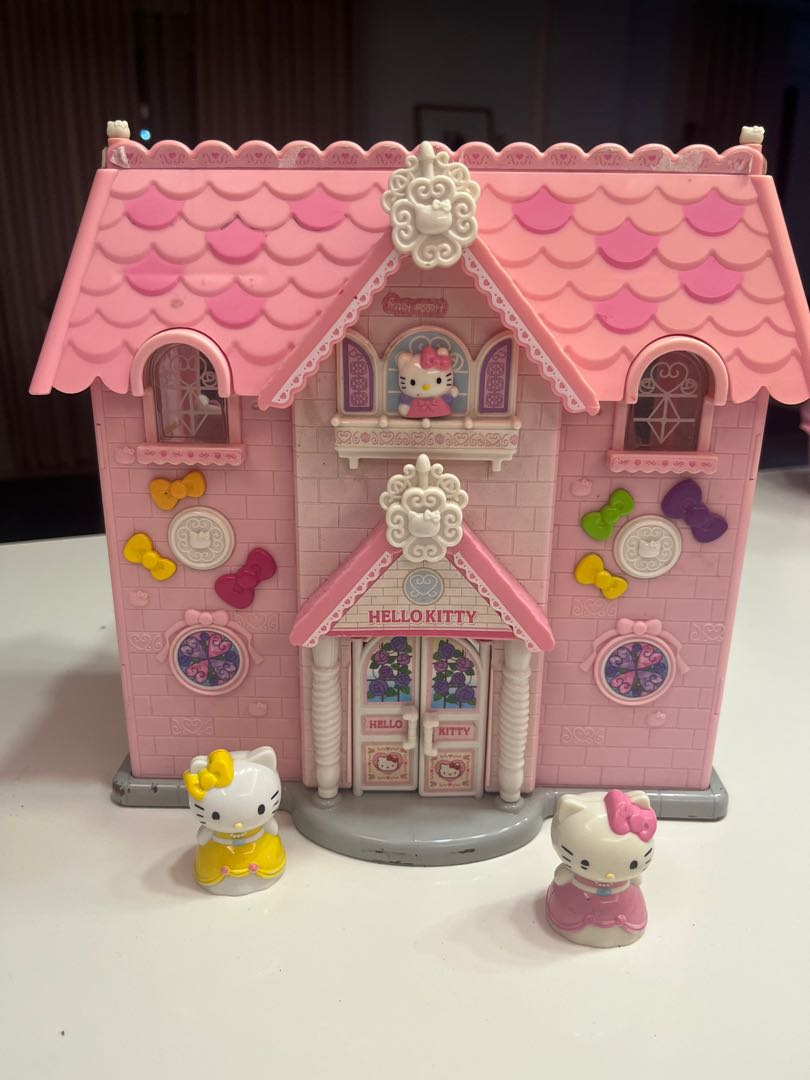 Hello Kitty playhouse on Carousell