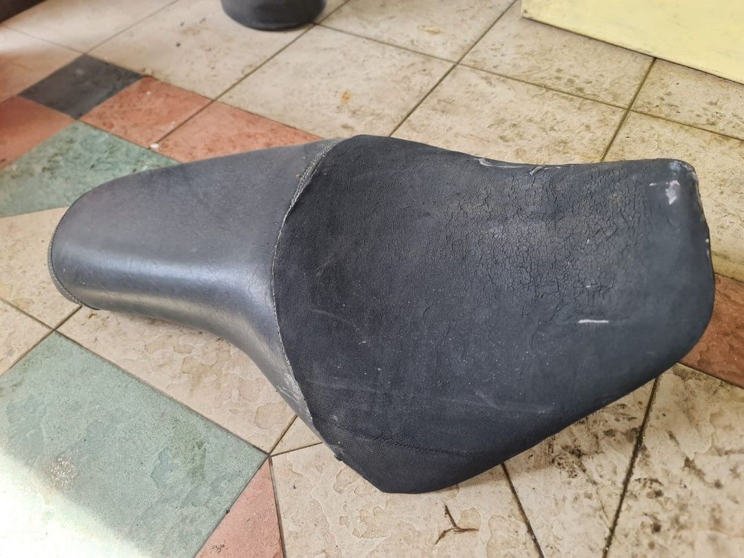 Honda phantom TA200 seat, Motorcycles, Motorcycle Accessories on Carousell