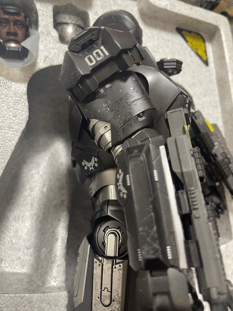 Hot toys marvel iron man 2 war machine mark 1 diecast mms331, 興趣及遊戲, 玩具 ...