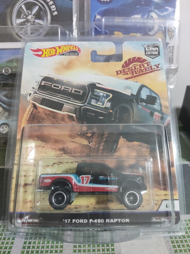 hot wheels premium 17 ford f-150 raptor with protector, Hobbies & Toys ...