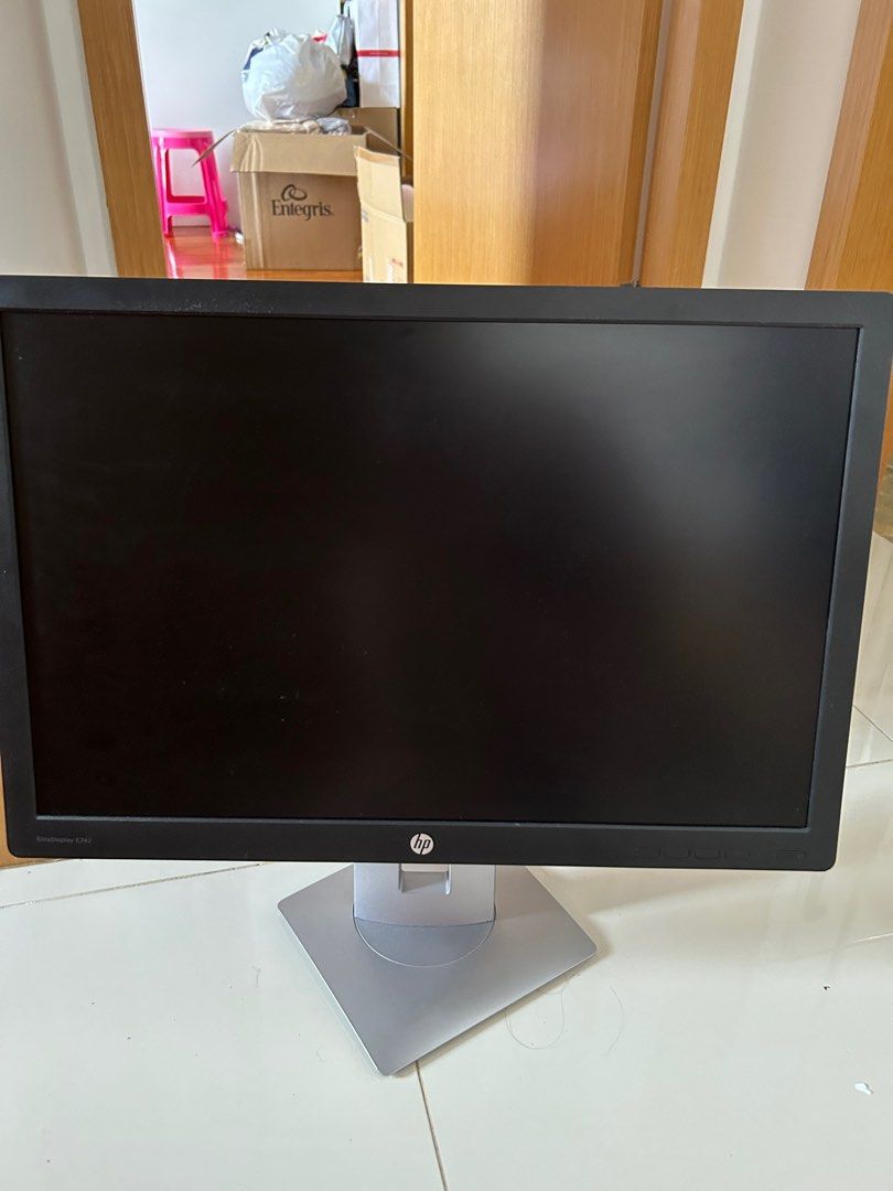 HP monitor 24 inch, Computers & Tech, Desktops on Carousell
