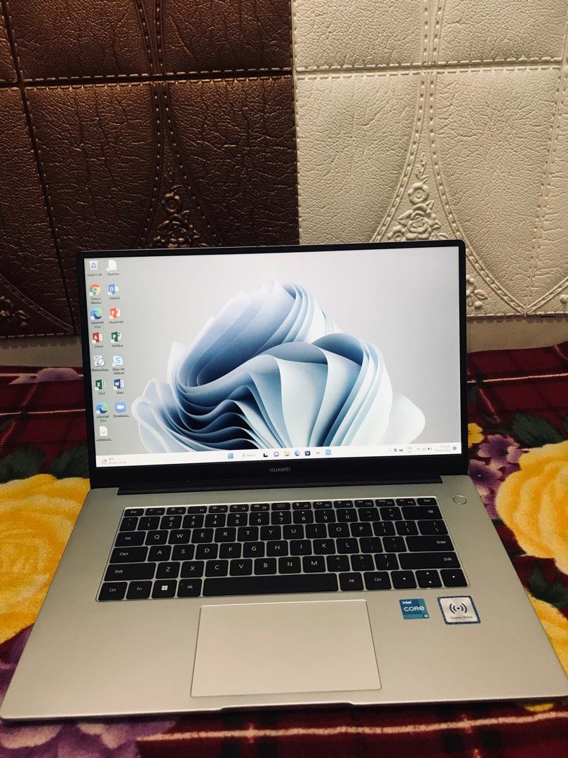 HUAWEI BOD-WXX9, i3-11th Gen 8GB RAM 256 SSD Flash Storage Windows 11 ...