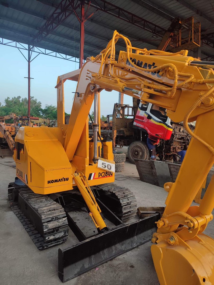 Komatsu PC28uu Backhoe on Carousell