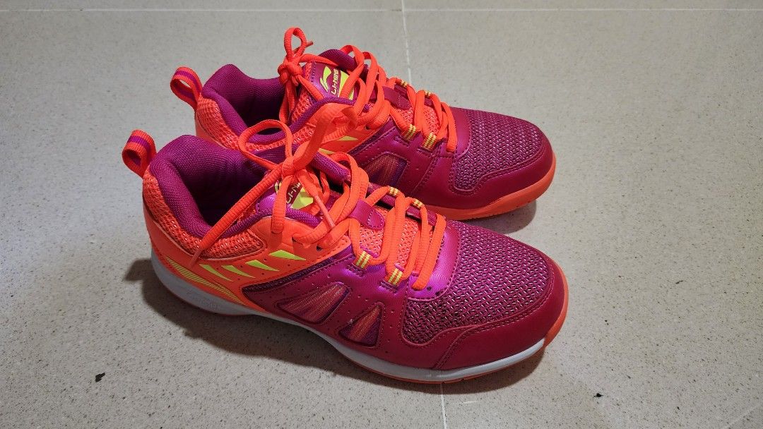 Li-Ning Badminton Shoes, Women's Fashion, Footwear, Sneakers on Carousell