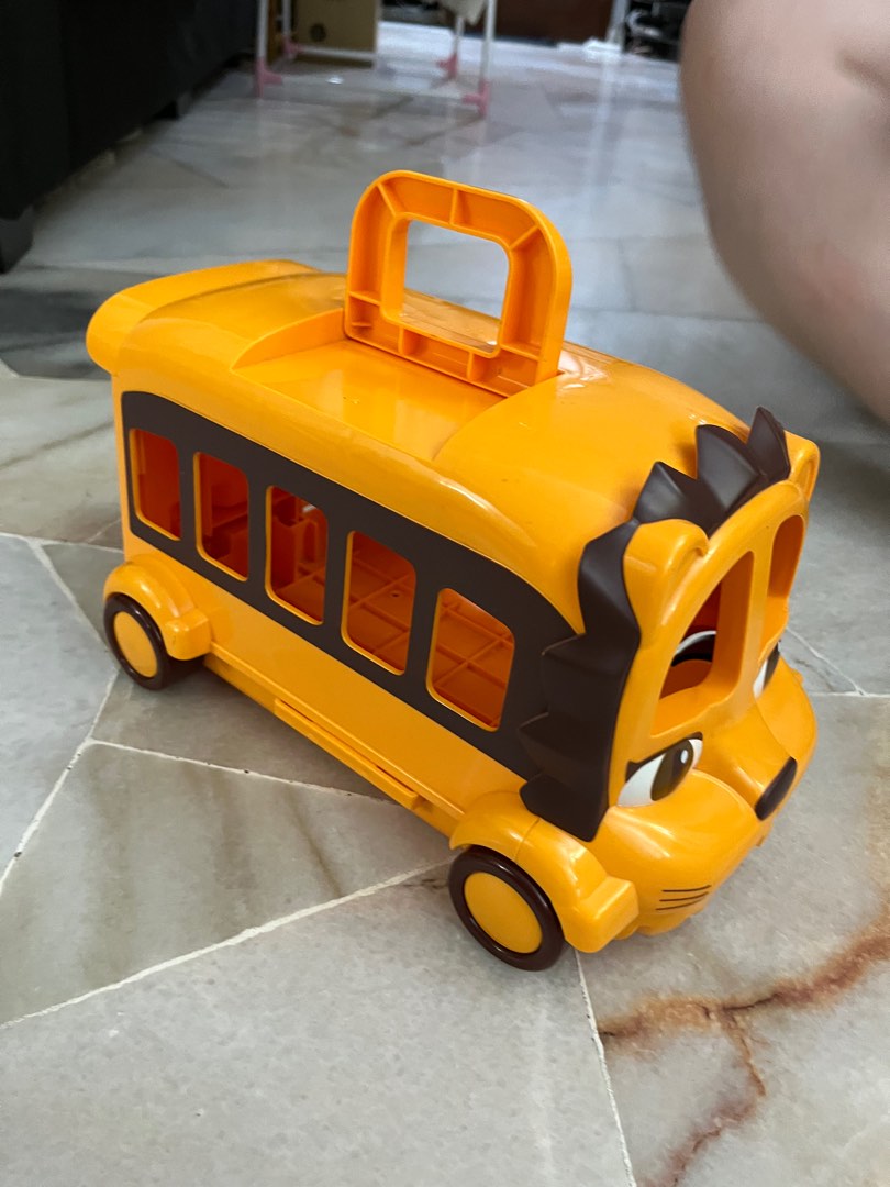 Lion bus, Babies & Kids, Infant Playtime on Carousell
