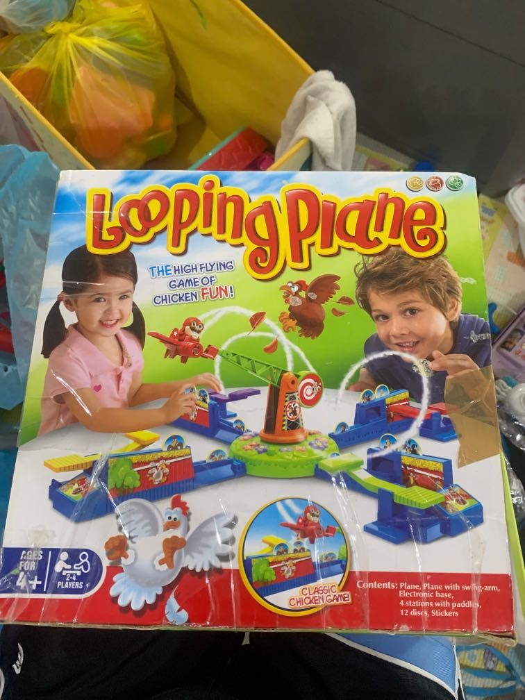 Looping plane family interactive, Hobbies & Toys, Toys & Games on Carousell