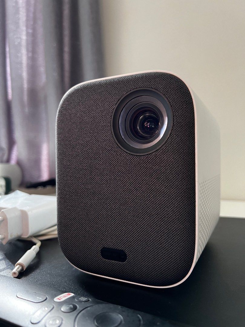 Mi Smart Projector 2, TV & Home Appliances, TV & Entertainment ...