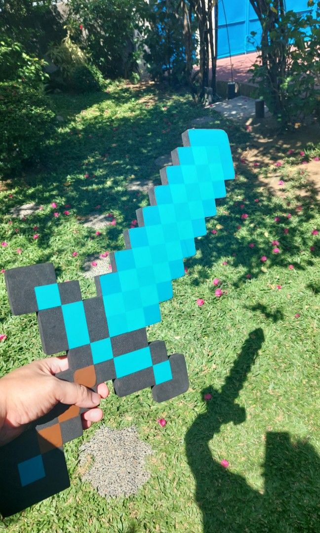 Minecraft Diamond Sword & Iron Sword Set, Hobbies & Toys, Toys & Games ...