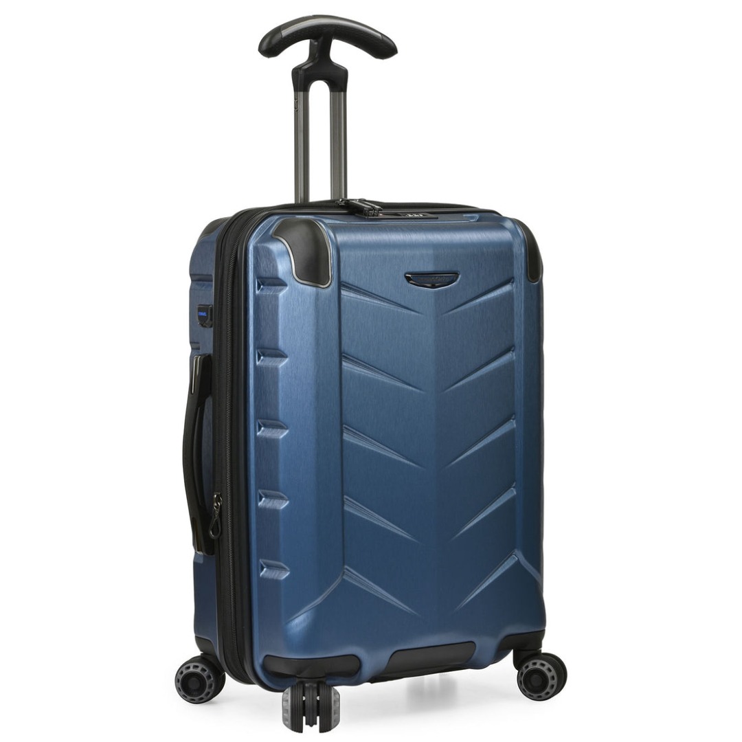 NEW Traveler's Choice Silverwood II 21" Cabin Spinner with 2 USB Ports ...