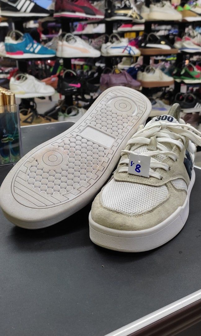 Newbalance 300, Men's Fashion, Footwear, Sneakers on Carousell
