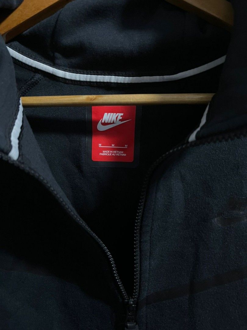 NIKE TECH FLEECE, Men's Fashion, Coats, Jackets and Outerwear on Carousell