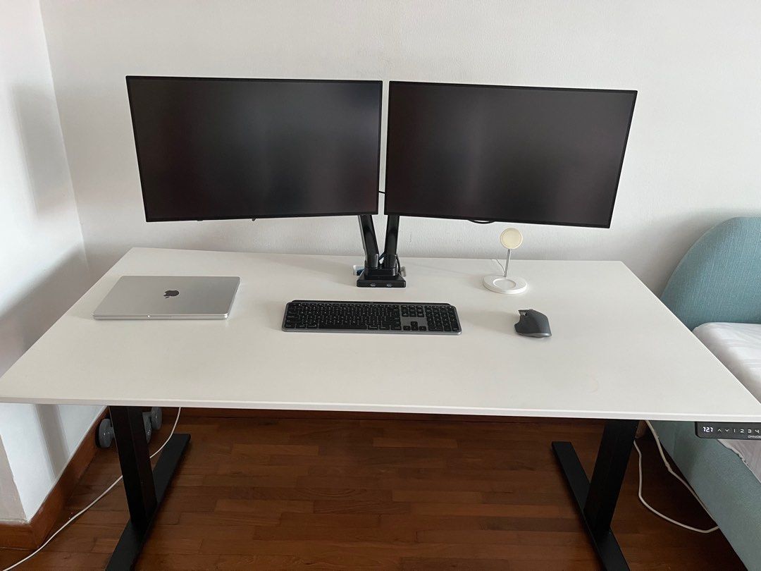 Omnidesk Table White Large (153x76cm) with mounted power bar, Furniture ...