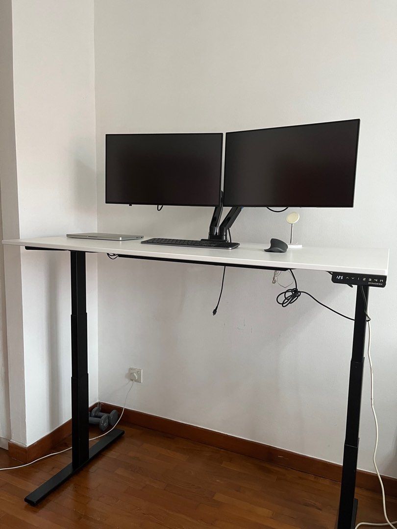 Omnidesk Table White Large (153x76cm) with mounted power bar, Furniture ...