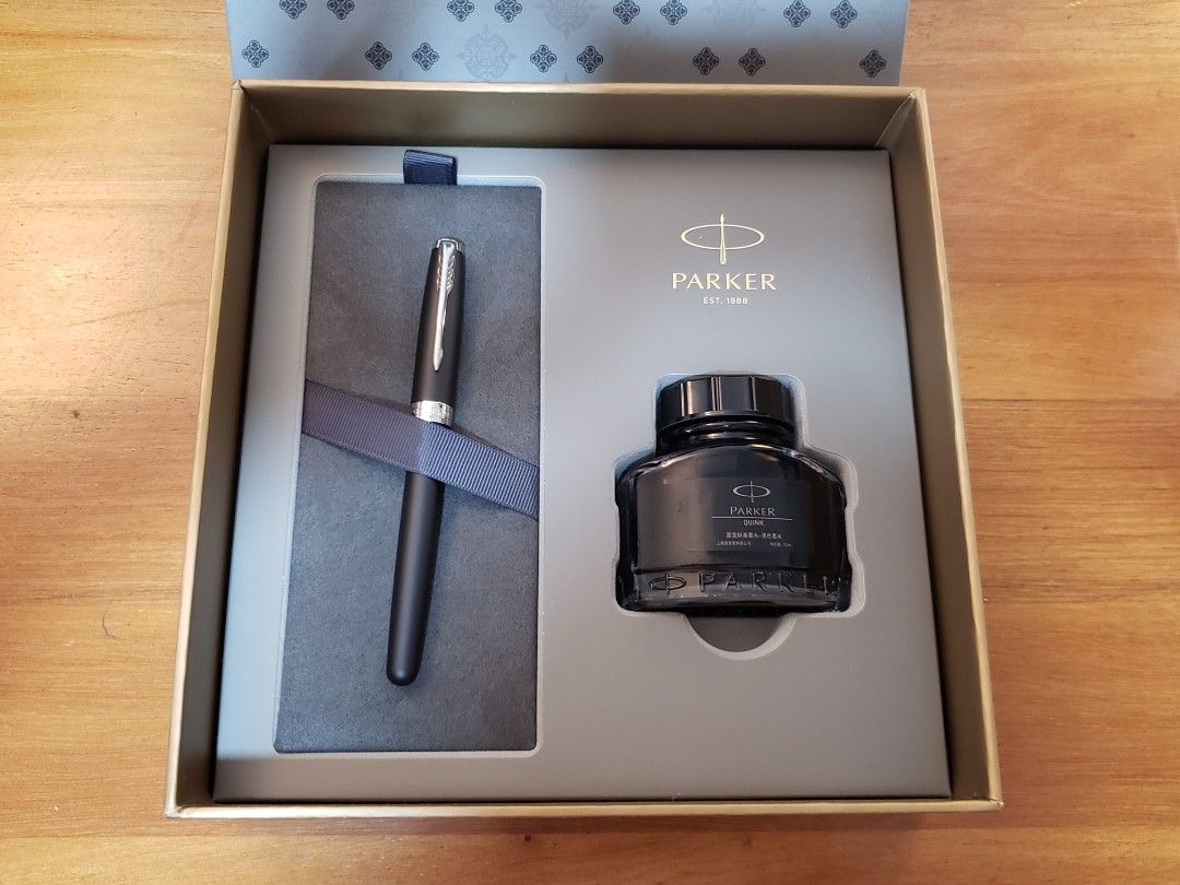 Parker Pen Gift Set, Luxury, Accessories on Carousell