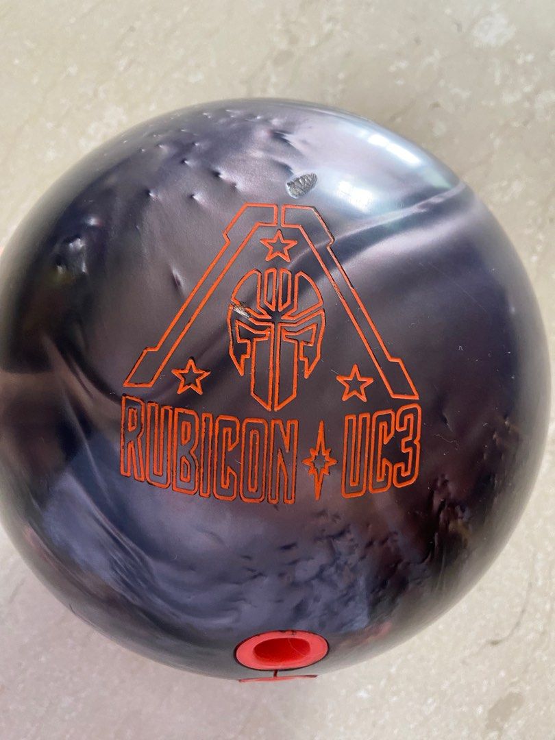 Rubicon UC3 bowling ball, Sports Equipment, Sports & Games, Billiards & Bowling on Carousell