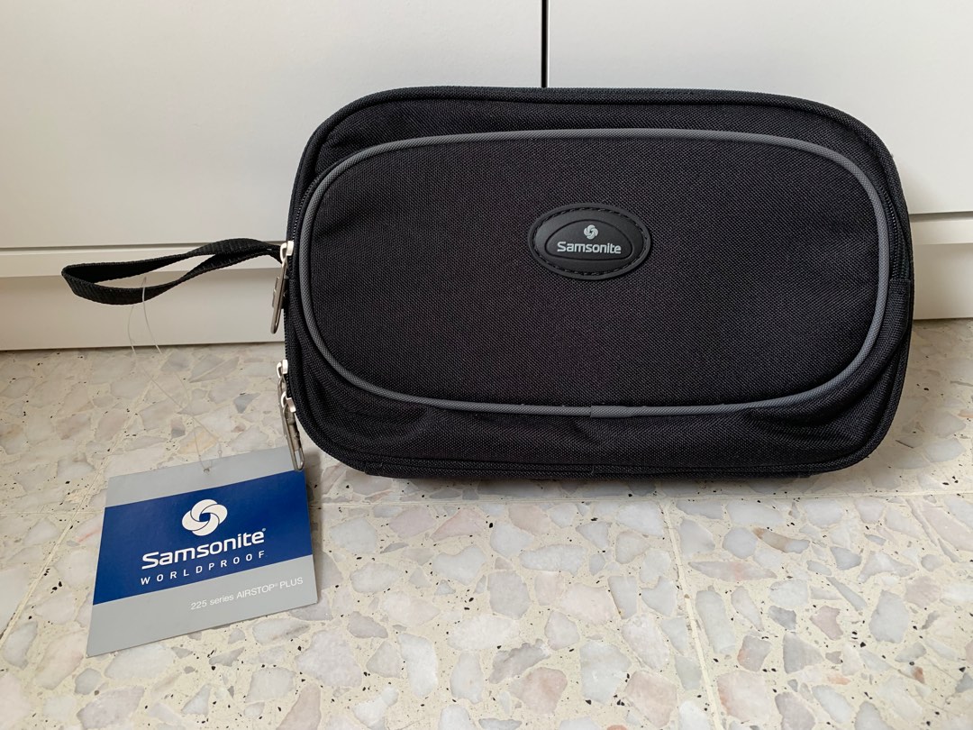 Samsonite Worldproof 225 Series Airstop Plus Lucid Plus Toilet Kit ...