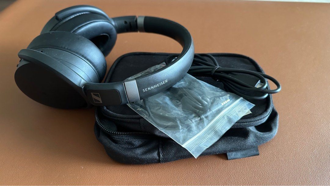 SENNHEISER HD 450BT, Audio, Headphones & Headsets on Carousell