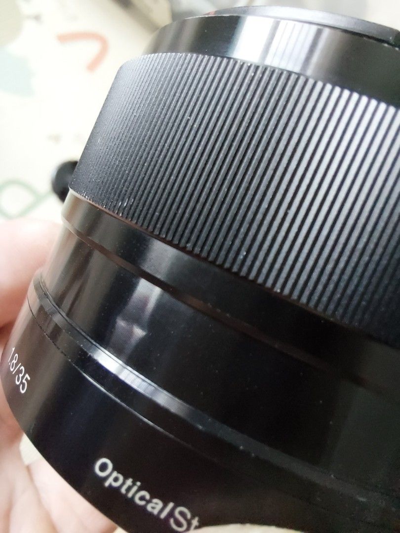 Sony SEL 35mm F1.8 APSC, Photography, Lens & Kits on Carousell