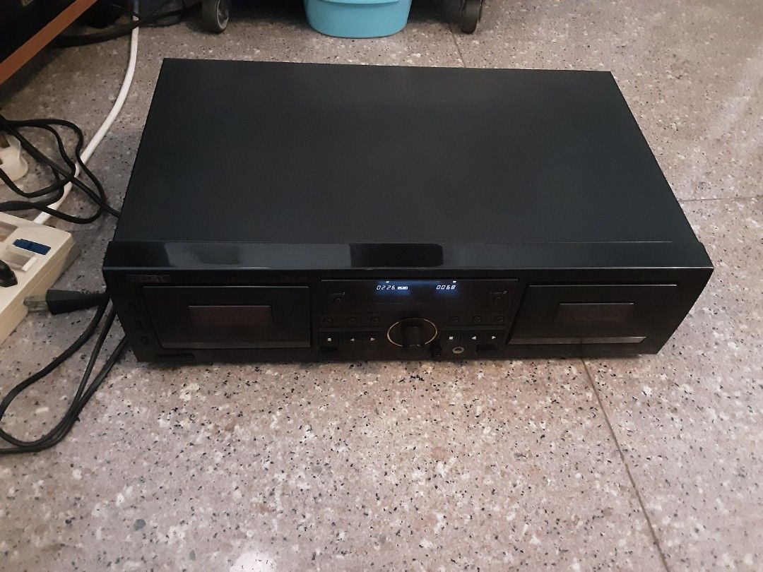 Teac W-790 cassette deck, Audio, Other Audio Equipment on Carousell