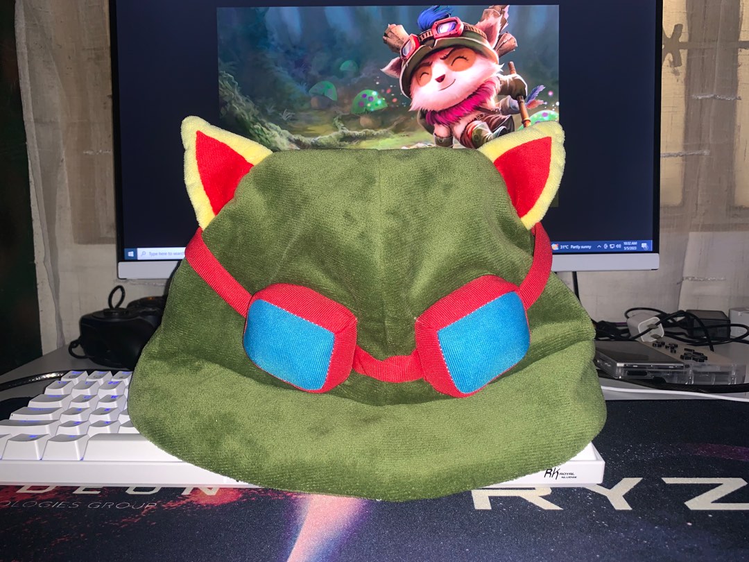 Teemo hat, Hobbies & Toys, Toys & Games on Carousell
