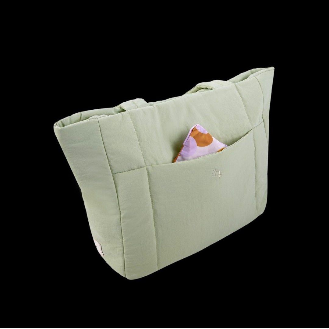 The Paper Bunny Puffer Shopper (Sprite / Thyme), Women's Fashion, Bags ...