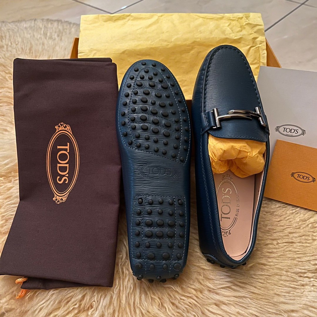 Tod's Navy Slip On, Fesyen Wanita, Sepatu di Carousell