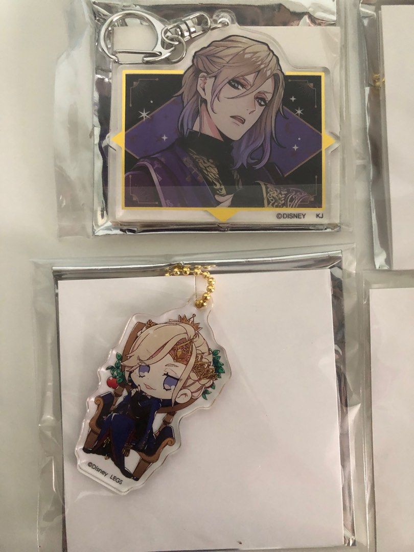 (Twst) Vil, Idia, Ortho, Lilia Acrylic Stand & Keychain Merch | Twisted ...
