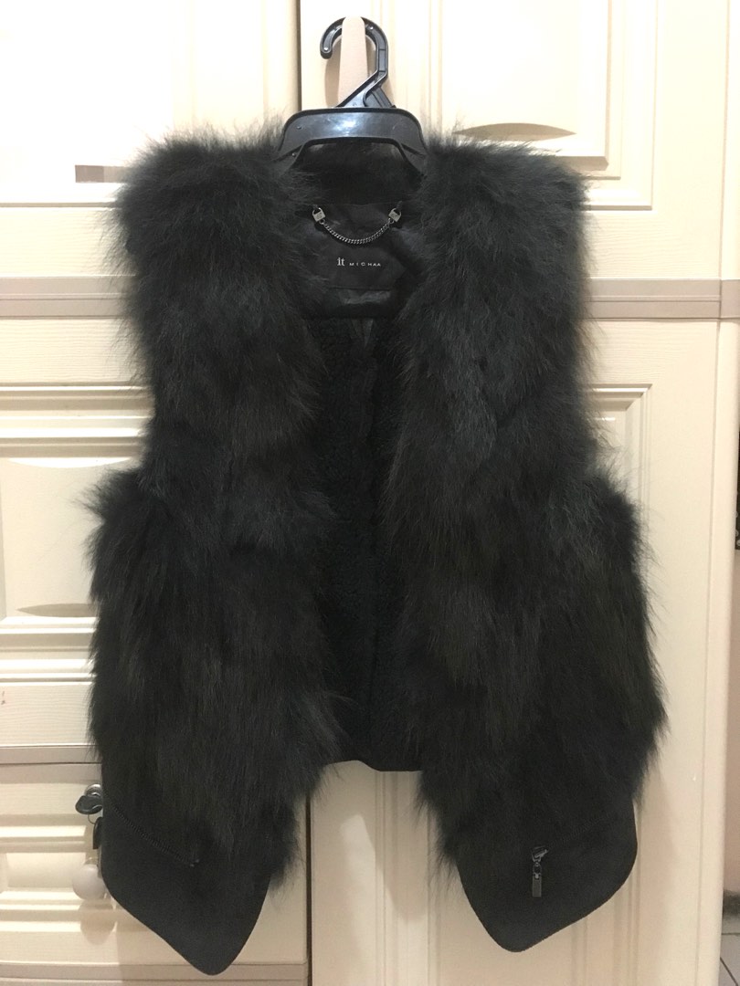 Vest Fur Bulu Hitam, Fesyen Wanita, Pakaian Wanita, Baju Luaran di ...