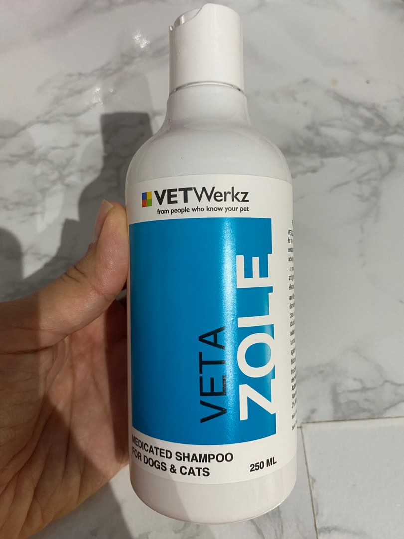 Vetazole dog shampoo, Pet Supplies, Health & Grooming on Carousell