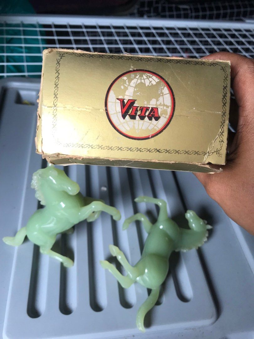 Vintage kuda hiasan made in hong kong, Hobbies & Toys, Collectibles ...
