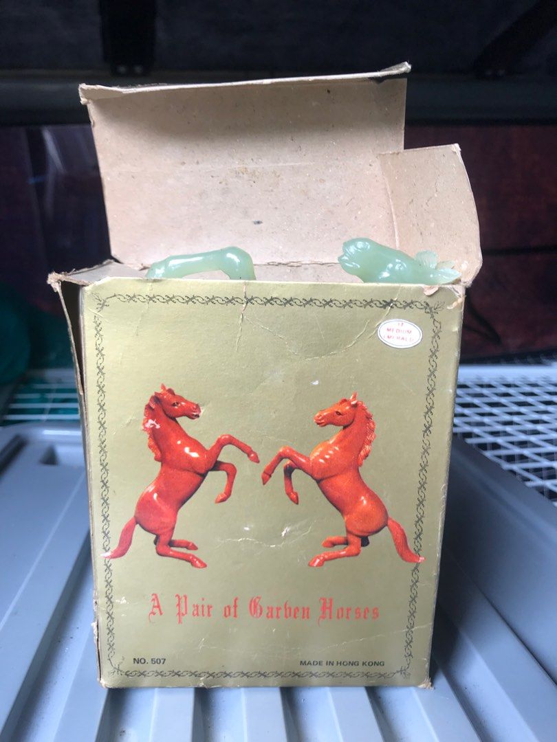 Vintage kuda hiasan made in hong kong, Hobbies & Toys, Collectibles ...
