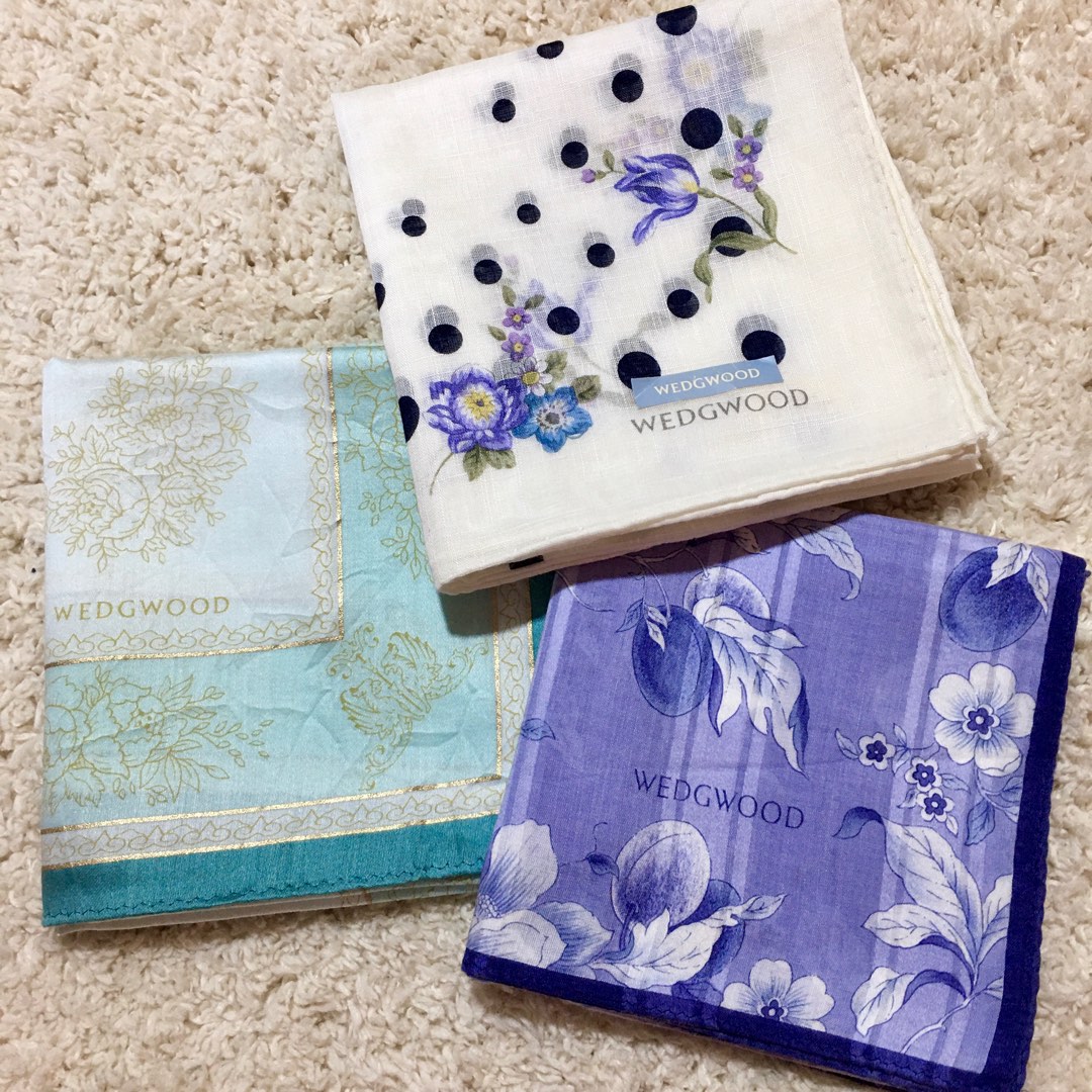 WEDGWOOD HANDKERCHIEF SET on Carousell