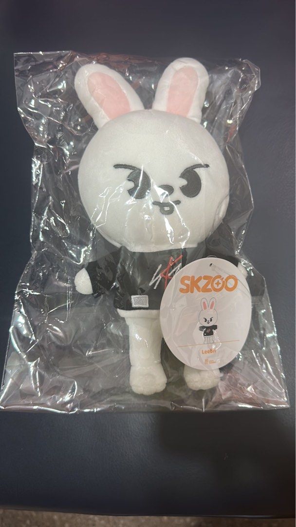 wts lfb stray kids skz skzoo lee know leebit original plush jeju ...