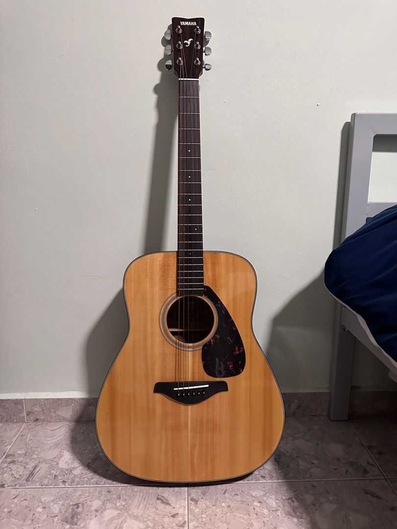 Yamaha FG700S solid top acoustic guitar, Hobbies & Toys, Music & Media, Musical Instruments on ...