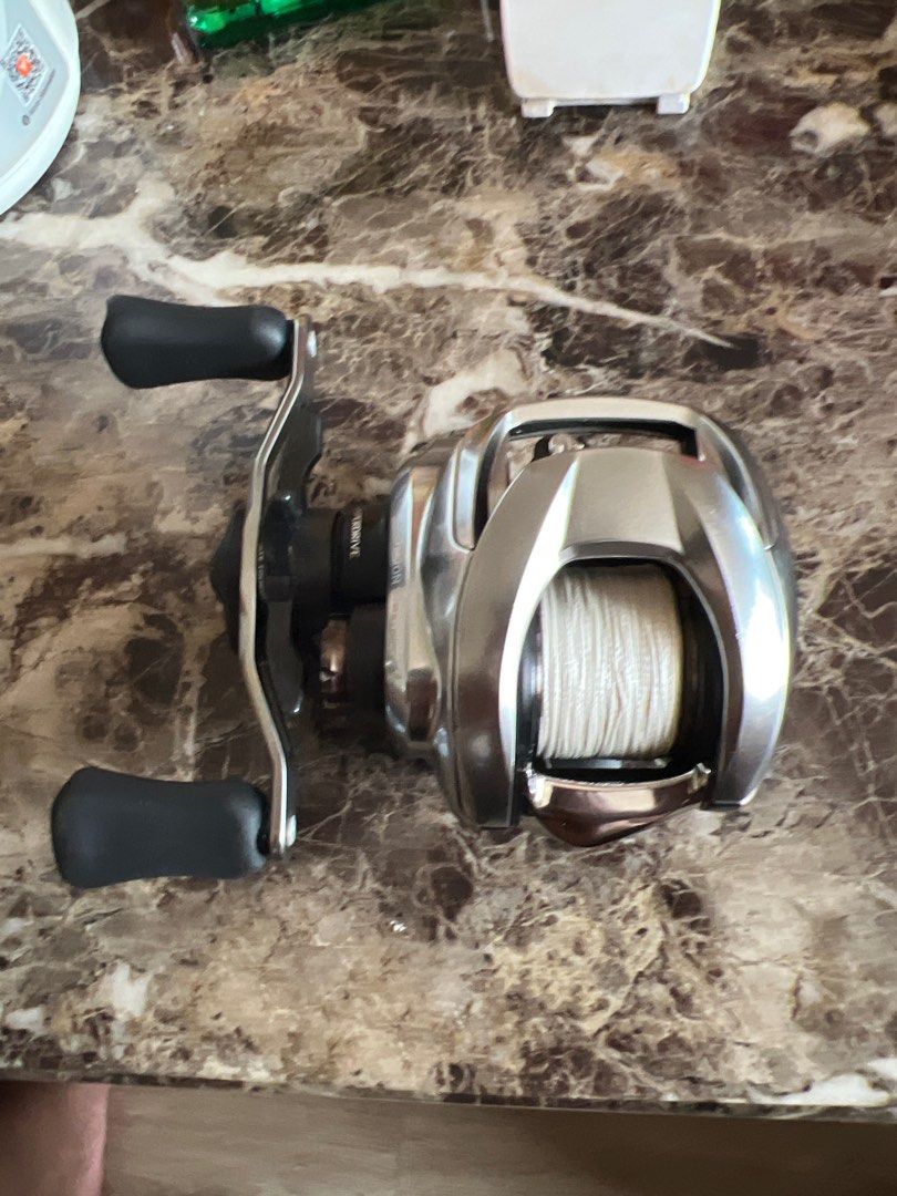 Zillion sv tw 1000xhl, Sports Equipment, Fishing on Carousell