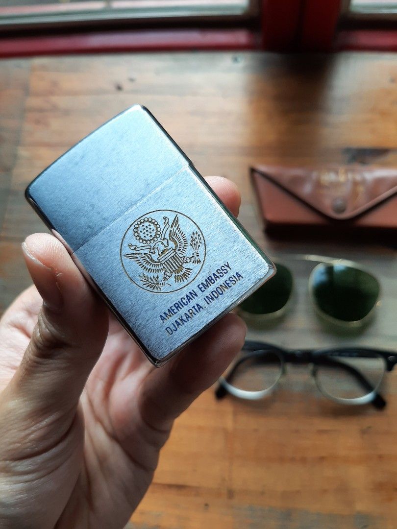 Zippo US/American Embassy. Rare Item. Langka, Antik, Lainnya di Carousell