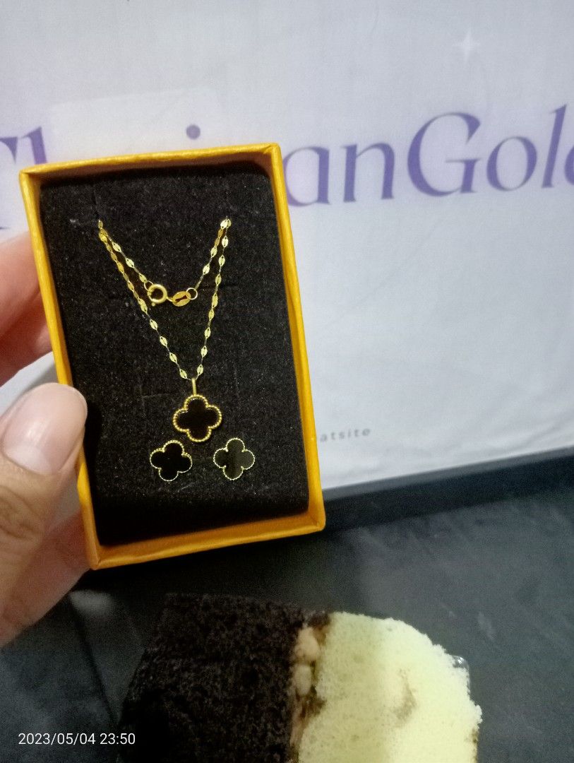 18k sd gold Set vee cee eeey set on Carousell