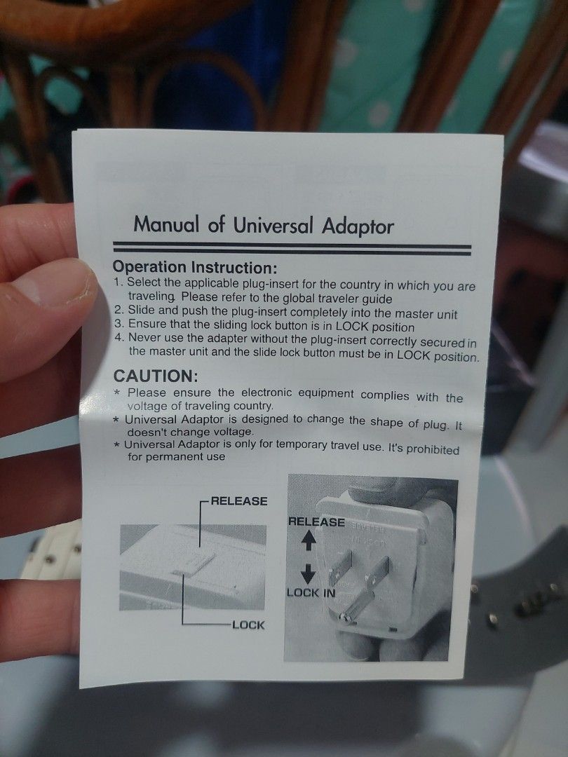 環球萬能插蘇 Universal depta adepta adaptor, 興趣及遊戲, 旅行, 旅遊 - 旅行必需品及用品 - Carousell