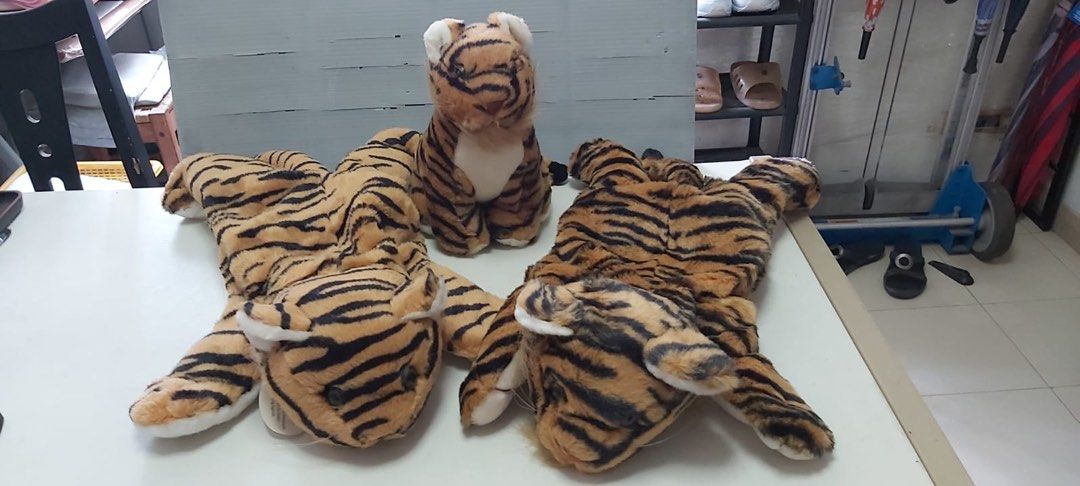 Raffles hotel collection - Tiger plush, Hobbies & Toys, Toys & Games on ...