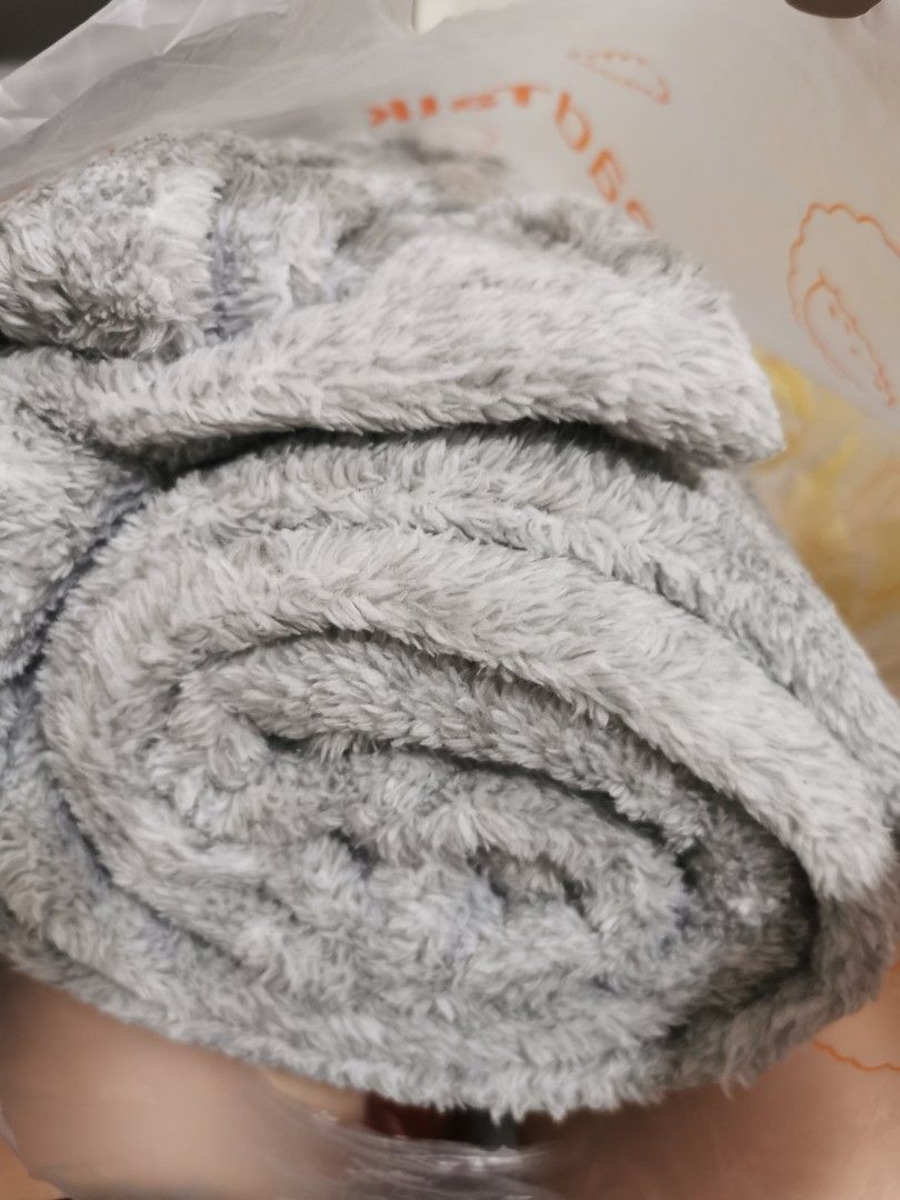 Akemi Blanker, Furniture & Home Living, Bedding & Towels on Carousell