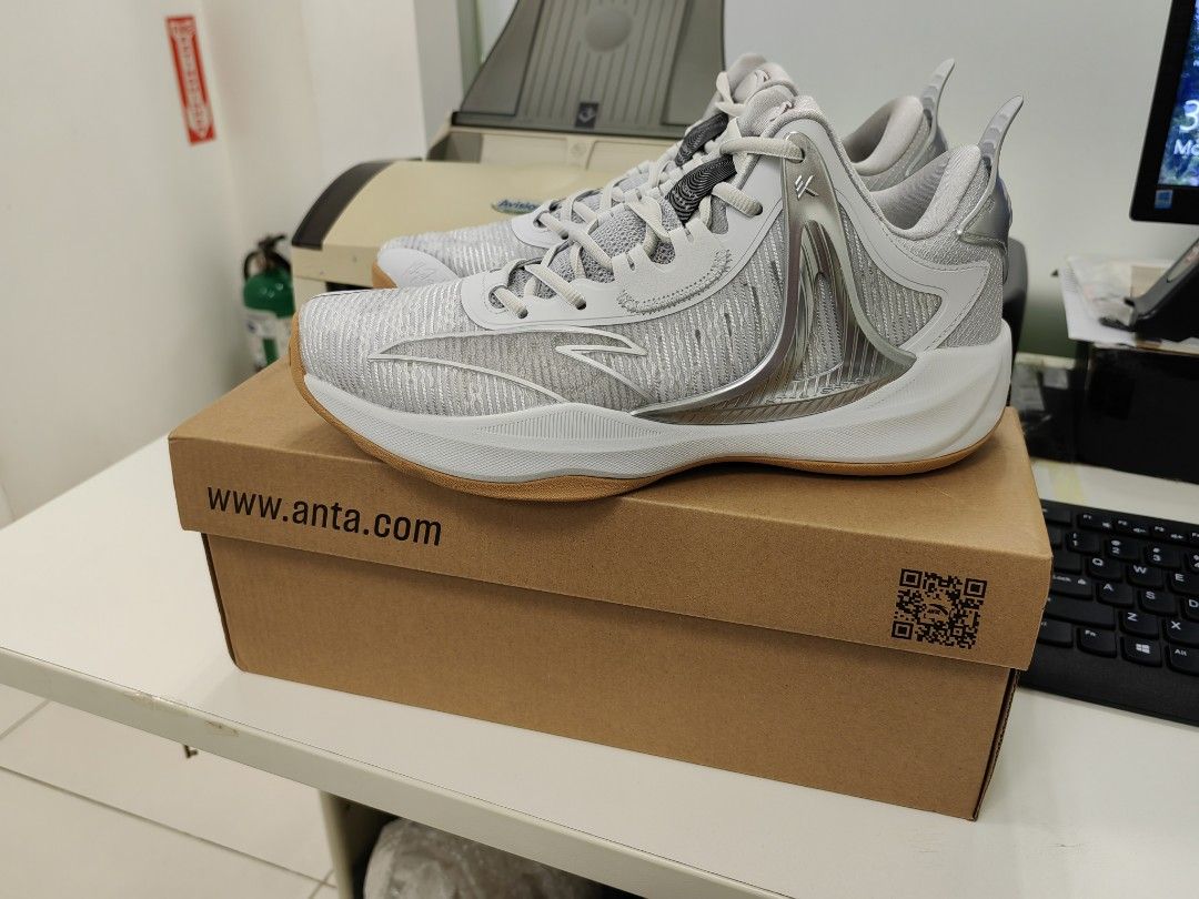 Anta KT Light Cavalry 8, Luxury, Sneakers & Footwear on Carousell