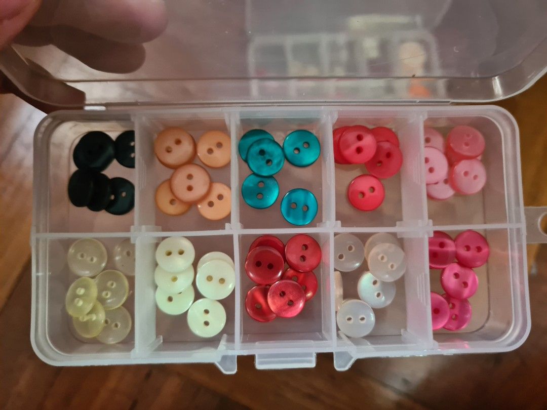 Assorted Craft Buttons, Hobbies & Toys, Stationery & Craft, Craft ...