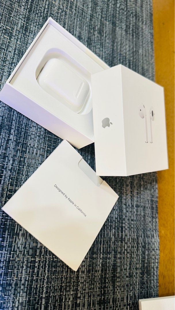 Authentic apple EarPods, Audio, Earphones on Carousell