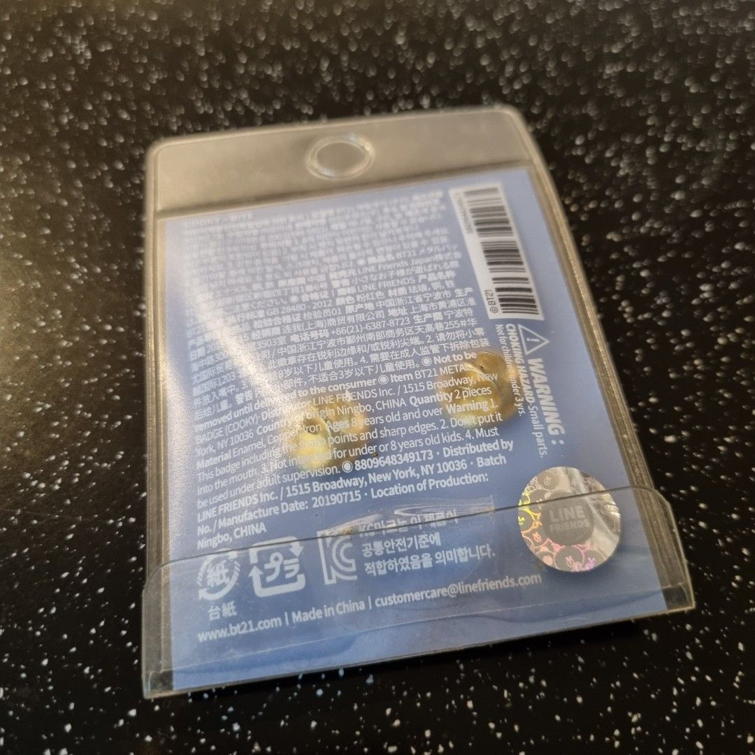 BT21 Cooky Character Badge, Hobbies & Toys, Memorabilia & Collectibles ...