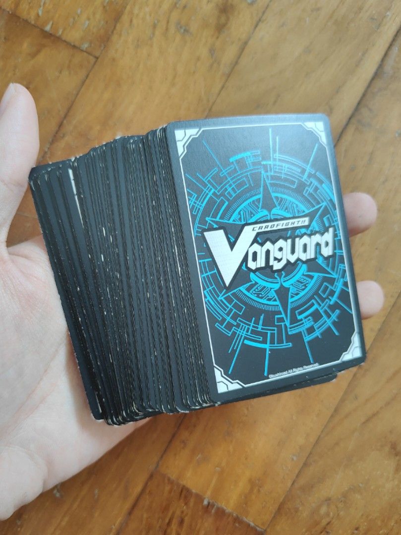 CARDFIGHT VANGUARD Gold Paladin Deck, Hobbies & Toys, Toys & Games on ...