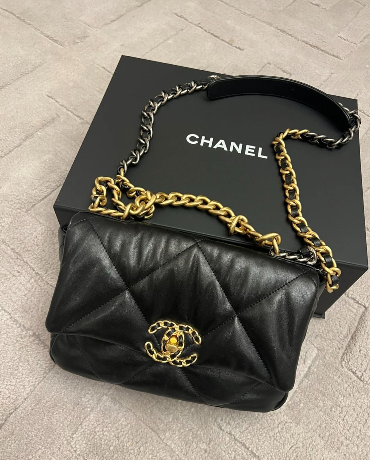 CHANEL 19 bag small size ,full set ,98%new, Luxury, Bags & Wallets on ...