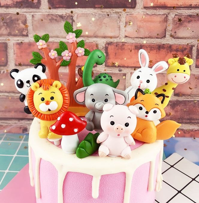 (Clay topper) DInosaur Safari animal figurine cake topper in lion ...