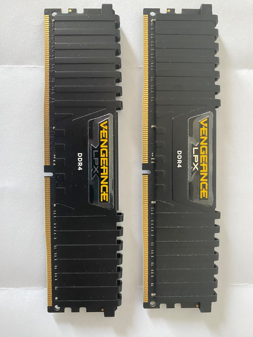 CORSAIR VENGEANCE LXP DDR4 16Gx2, Computers & Tech, Parts & Accessories, Computer Parts on Carousell