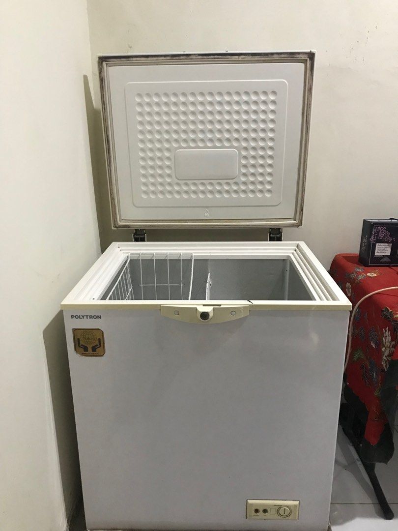Dijual Freezer Polytron kapasitas 200 liter, Elektronik, Lainnya di Carousell