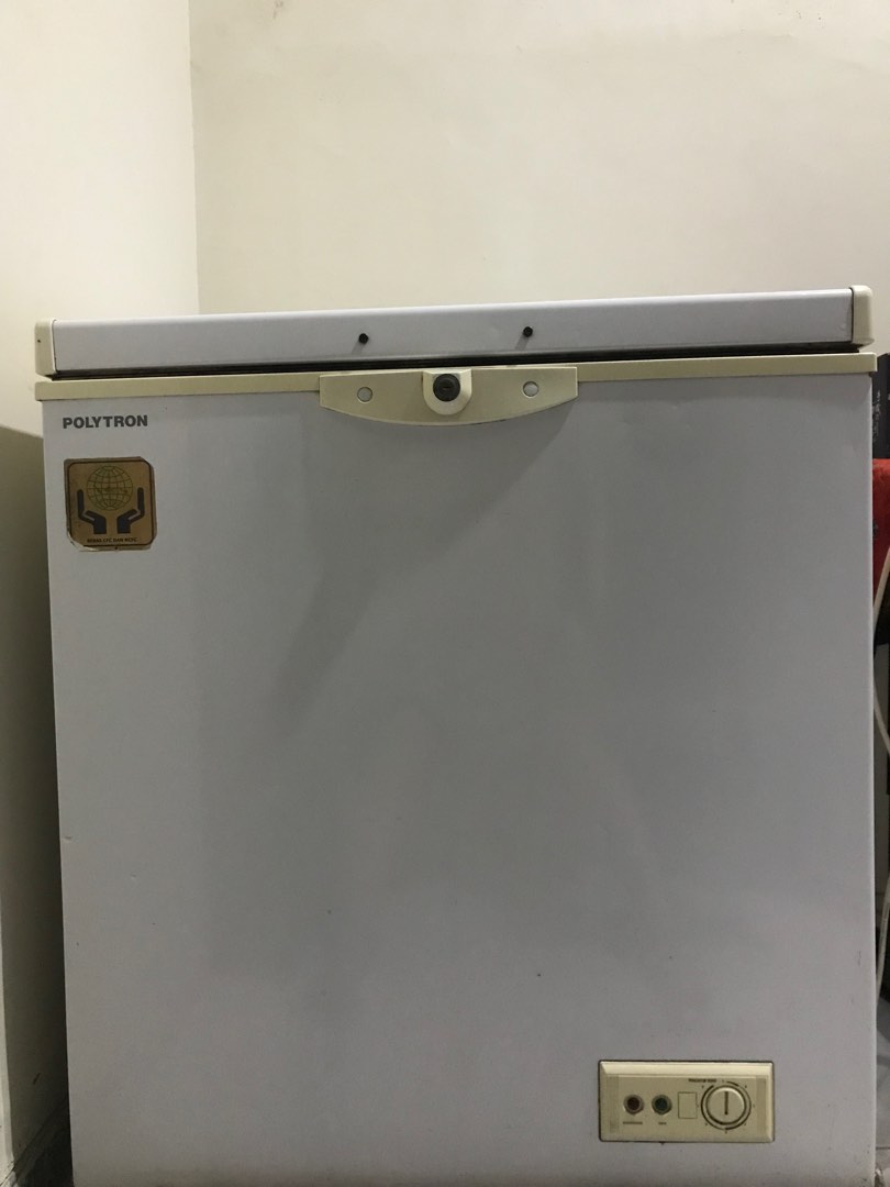 Dijual Freezer Polytron kapasitas 200 liter, Elektronik, Lainnya di Carousell